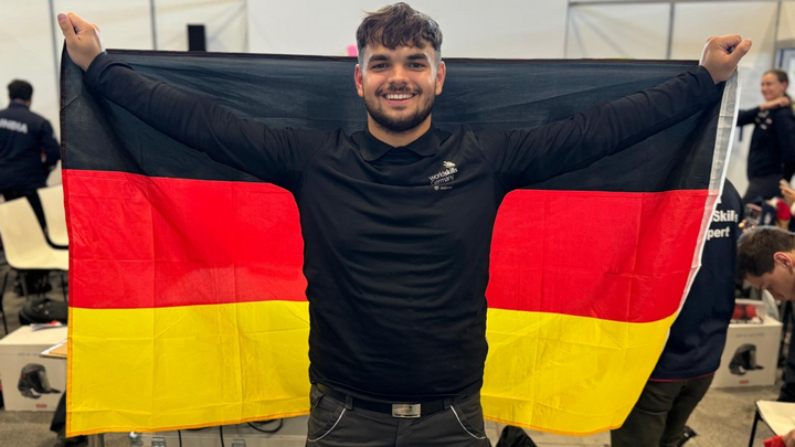 Jason Scherer gewinnt die Silbermedaille bei den WorldSkills 2024 ...